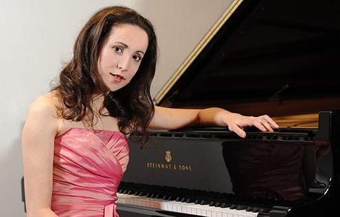Maria Marchant, pianist – MEET THE ARTIST