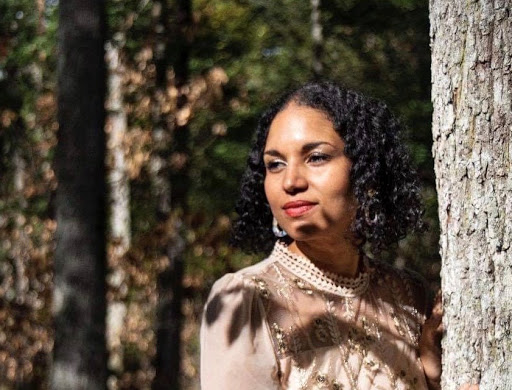 Macha Kanza, pianist – MEET THE ARTIST