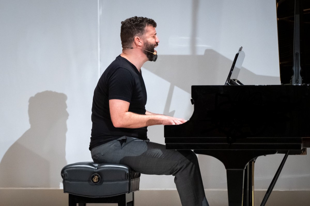 Adam Marks, pianist – MEET THE ARTIST