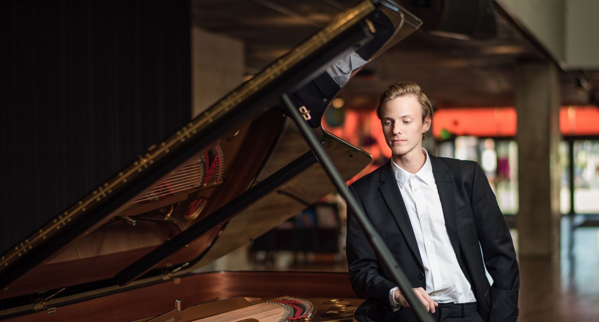 Filip Michalak, pianist – MEET THE ARTIST