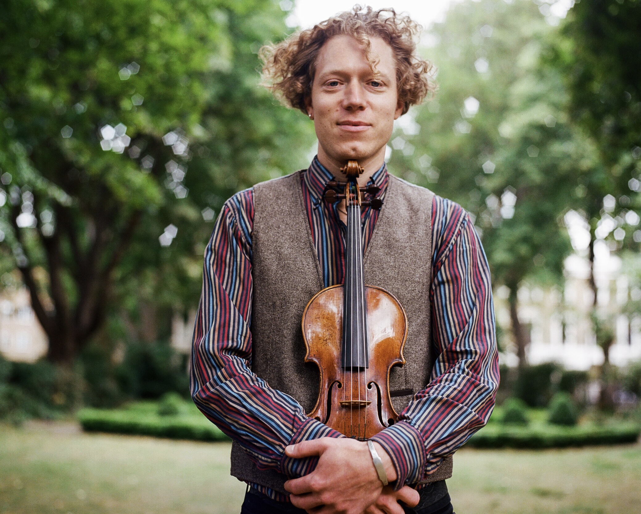 Max Baillie, violinist – MEET THE ARTIST