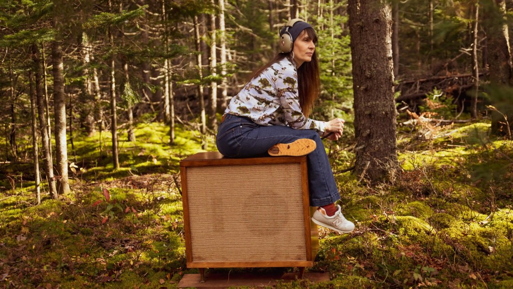 Elizabeth Shepherd, singer, songwriter & pianist – MEET THE ARTIST