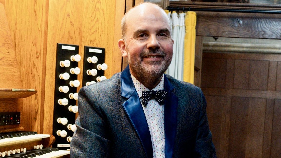 Alexander Ffinch, organist – MEET THE ARTIST